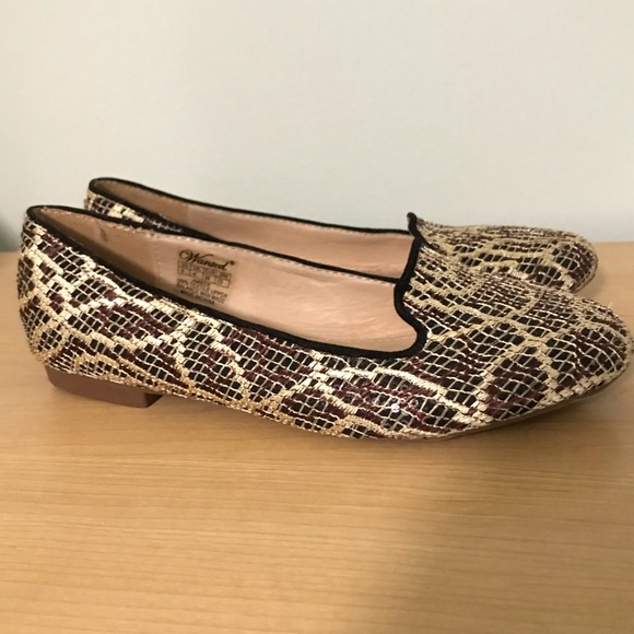 Wanted | Shoes | Wanted Flats Black Flats With Pattern | Poshmark